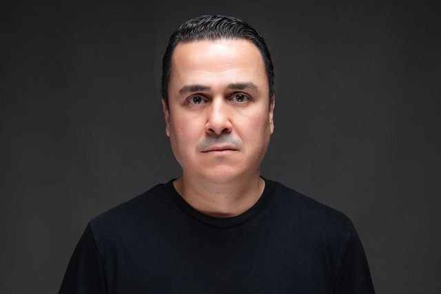 Famous actor Eray Demirkol was devastated by the loss of his father.