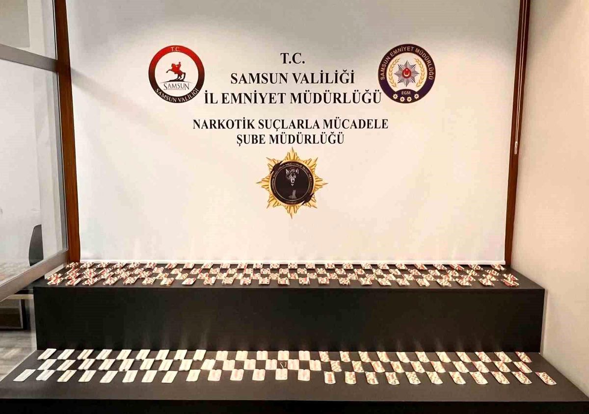 Samsun'da Uyuşturucu Operasyonu: 2 Bin 392 Sentetik Ecza Ele Geçirildi ...