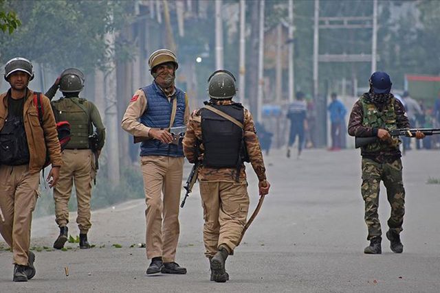 Pakistan and India have agreed on a withdrawal.