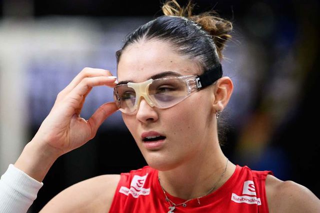 The reason why Zehra Güneş wore glasses during the match has been revealed.