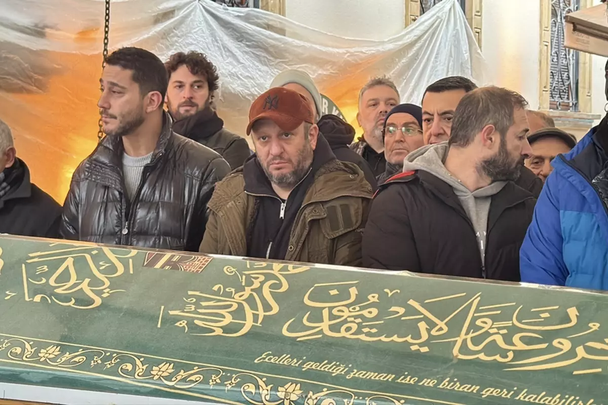 7 ay içinde ikinci acı! Serkan Keskin'in babası hayatını kaybetti ...