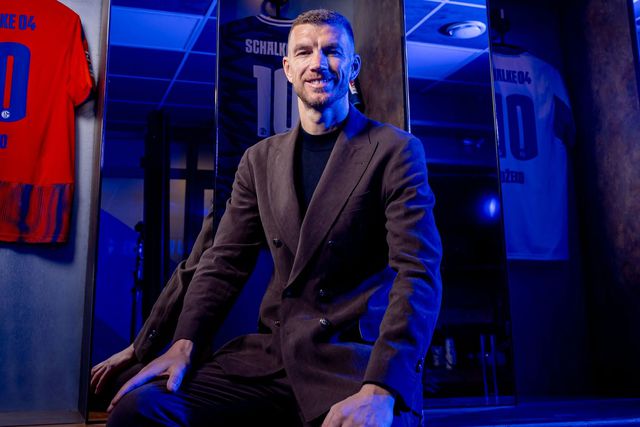He returned after exactly 15 years! Here is Edin Dzeko's new team.