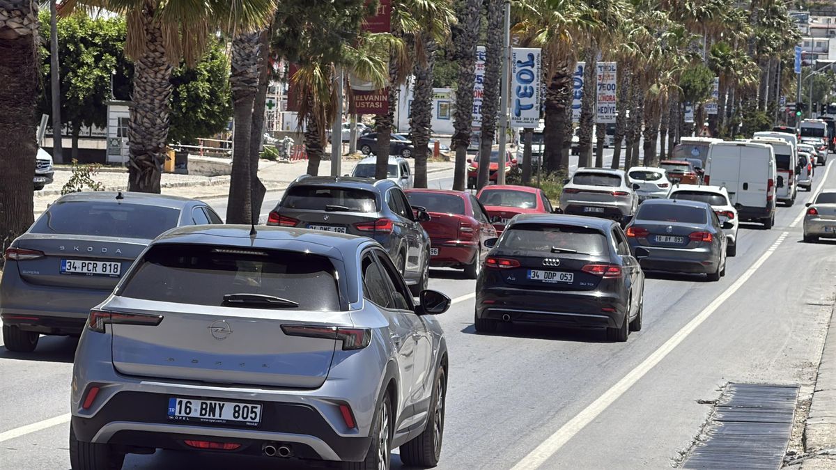 Bodrum'da son 36 saatte 25 binden fazla araç çıkış yaptı - Haberler