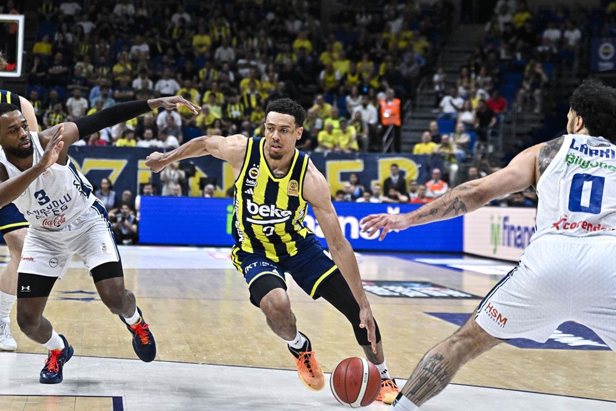 Fenerbahçe Beko yine 18 sayı geriden gelip kazandı - Haberler